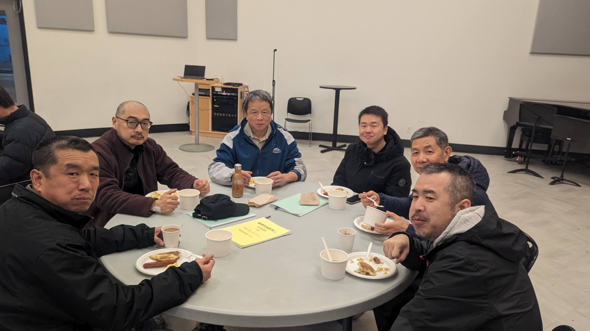 弟兄会见证 – Eric & Ruce – Walking with Jesus(与主同行)